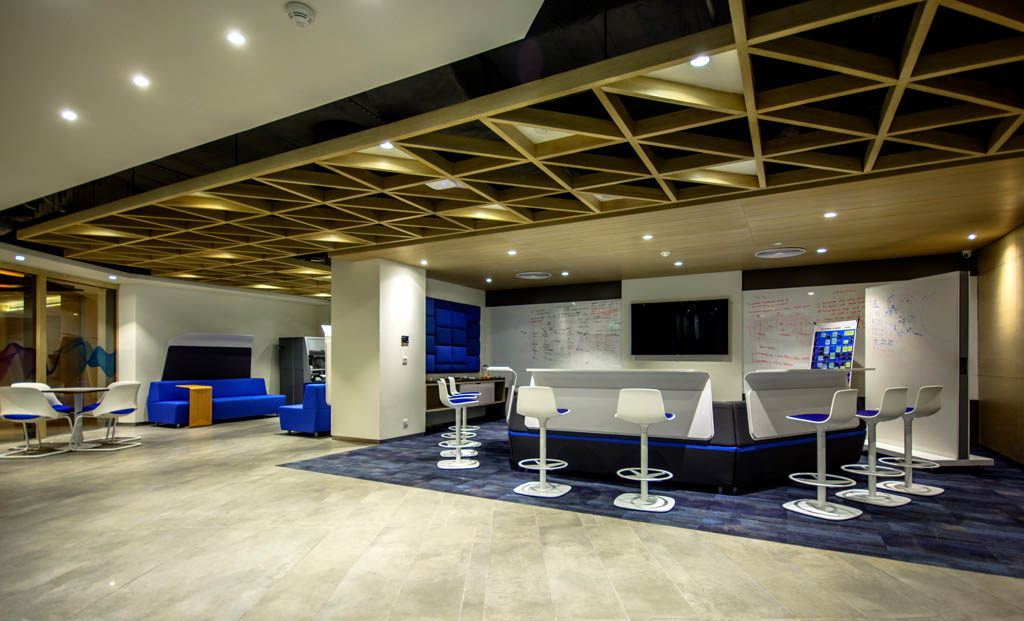 Surround Architects - UBL Digital Lab - Dolmen, Karachi