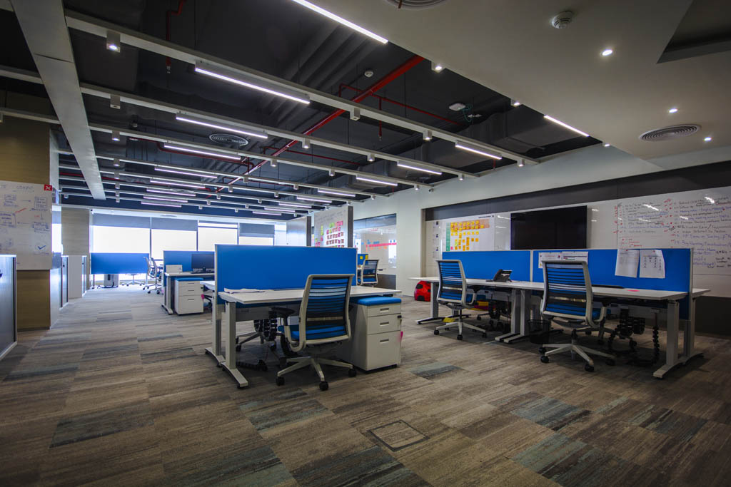 Surround Architects - UBL Digital Lab - Dolmen, Karachi